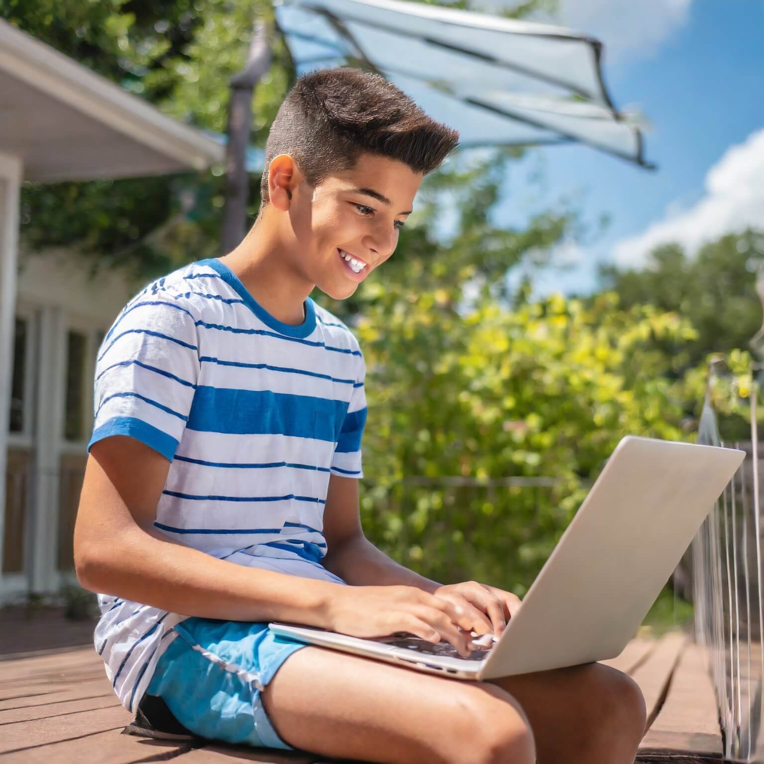 Discover the Benefits of a Summer Coding Camp | CodeWizardsHQ