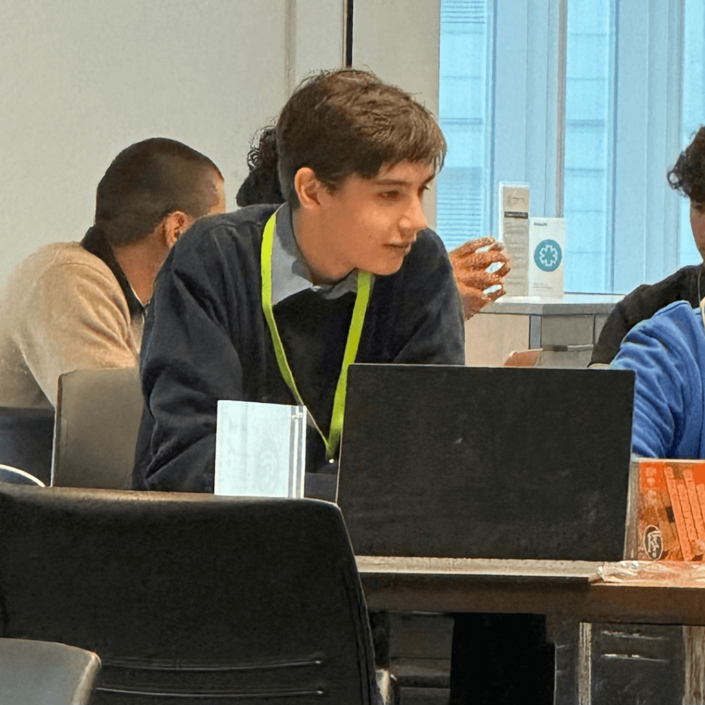 Student Spotlight: Simon | CodeWizardsHQ