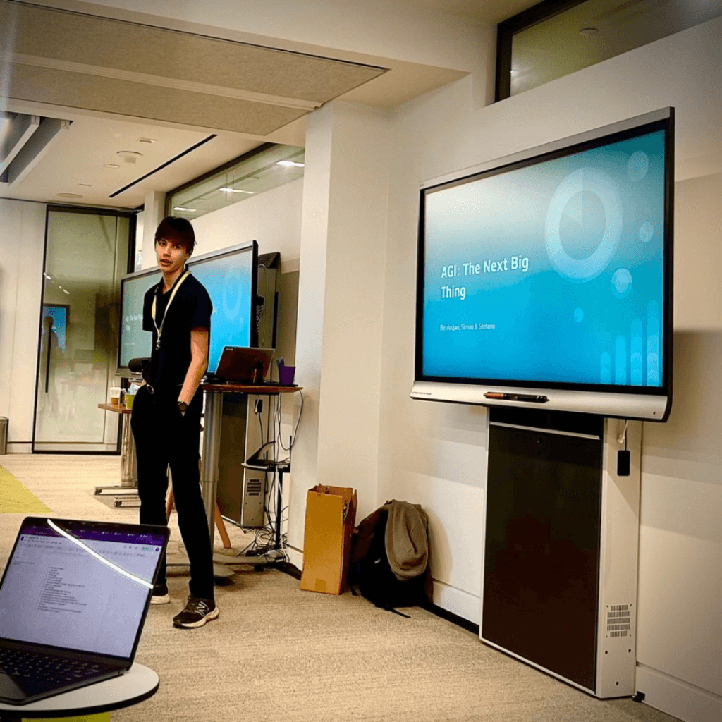 Student Spotlight: Simon | CodeWizardsHQ